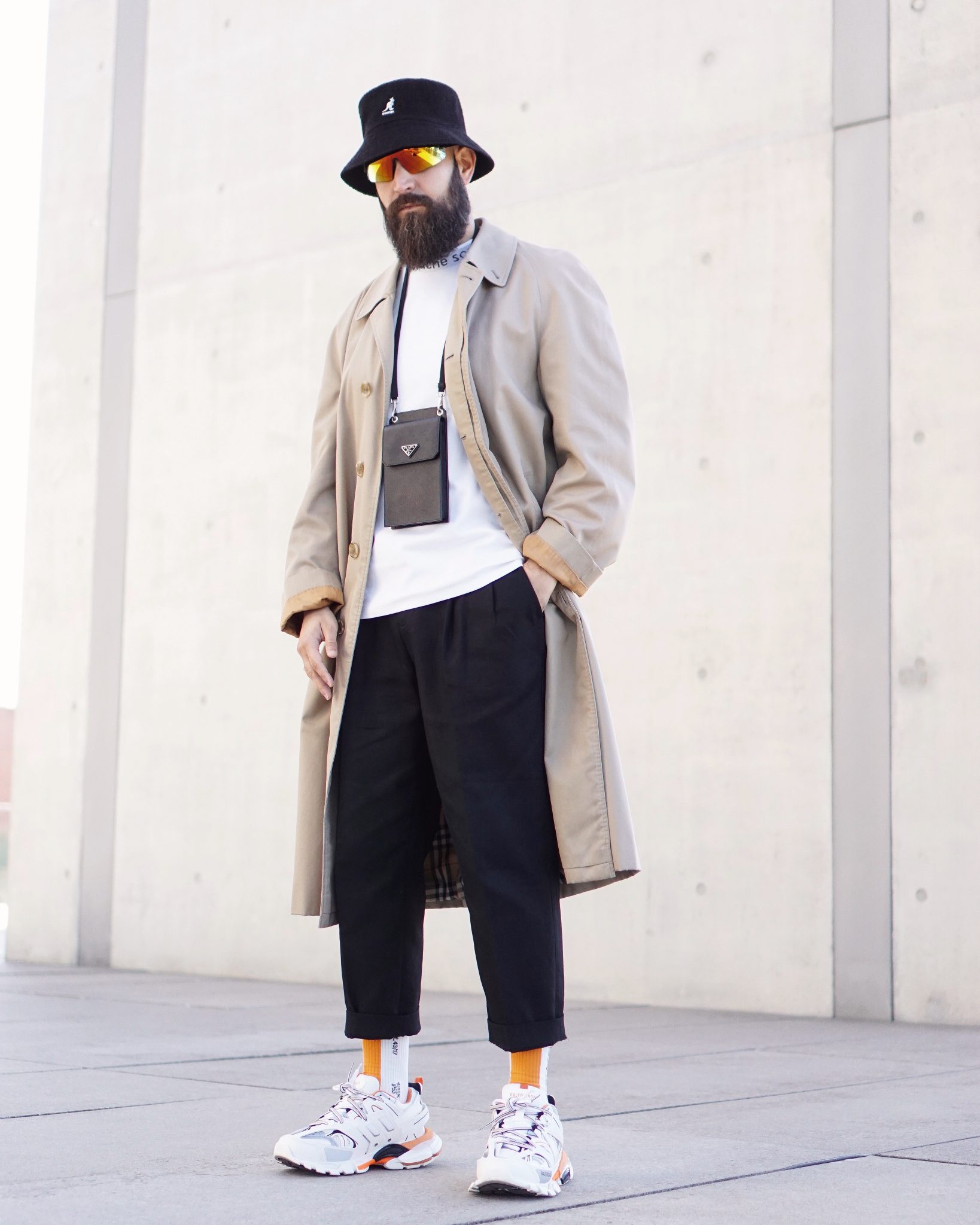 How to style the Balenciaga Track Sneakers: 3 Outfit Inspirationen - Bilmen